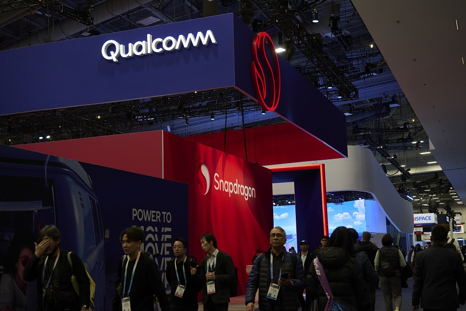 Watch China Android Sales Behind Qualcomm’s Rosy Outlook: Zino - Bloomberg