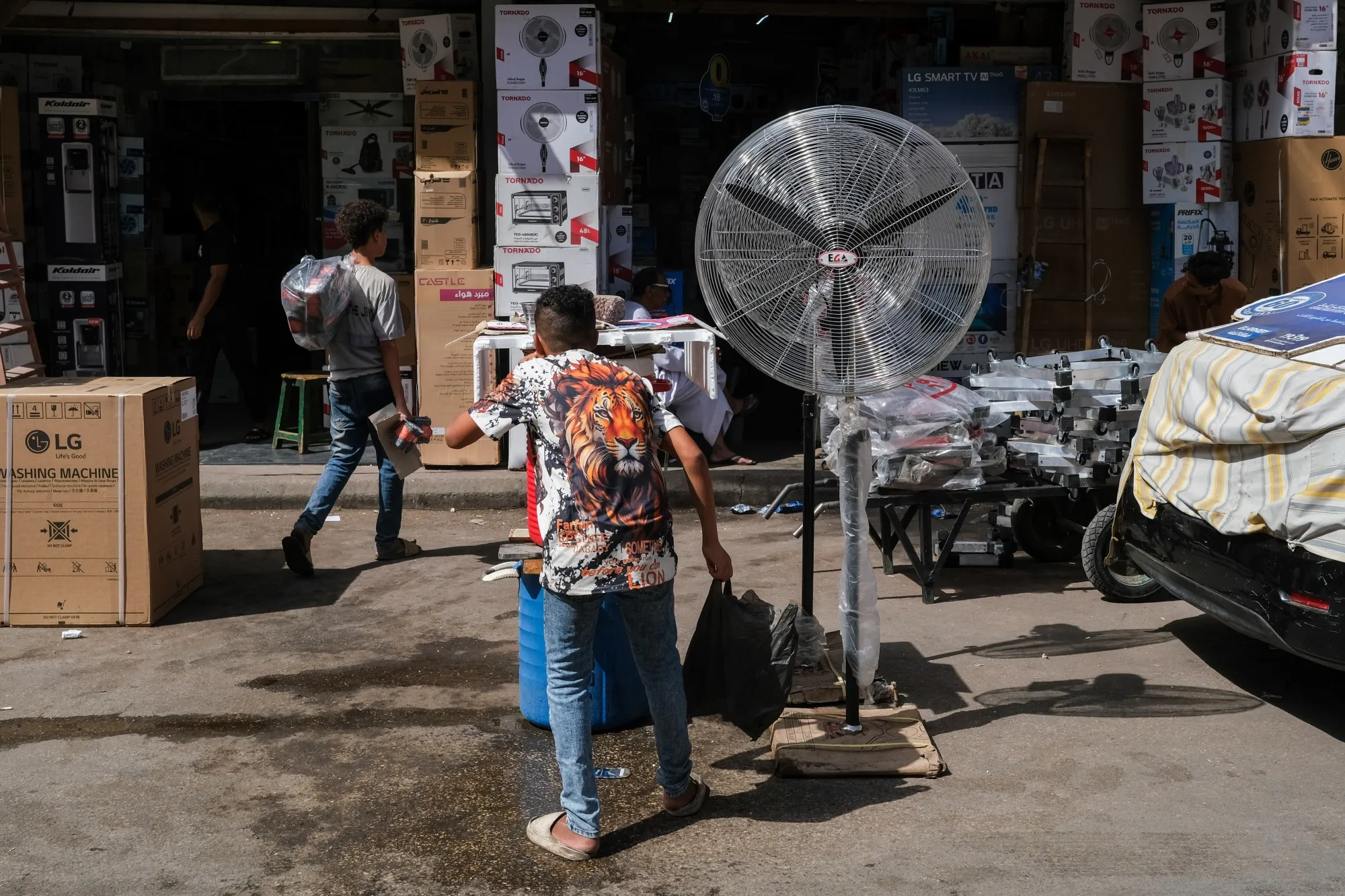 Egypt Taps Market for LNG to Ease Impact of Extreme Summer Heat - Bloomberg