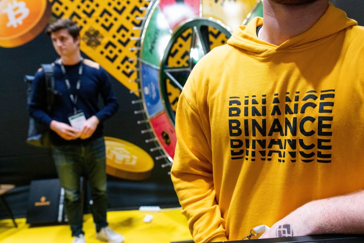 Binance Is Creating a Team to Help Twitter (TWTR) With Crypto - Bloomberg