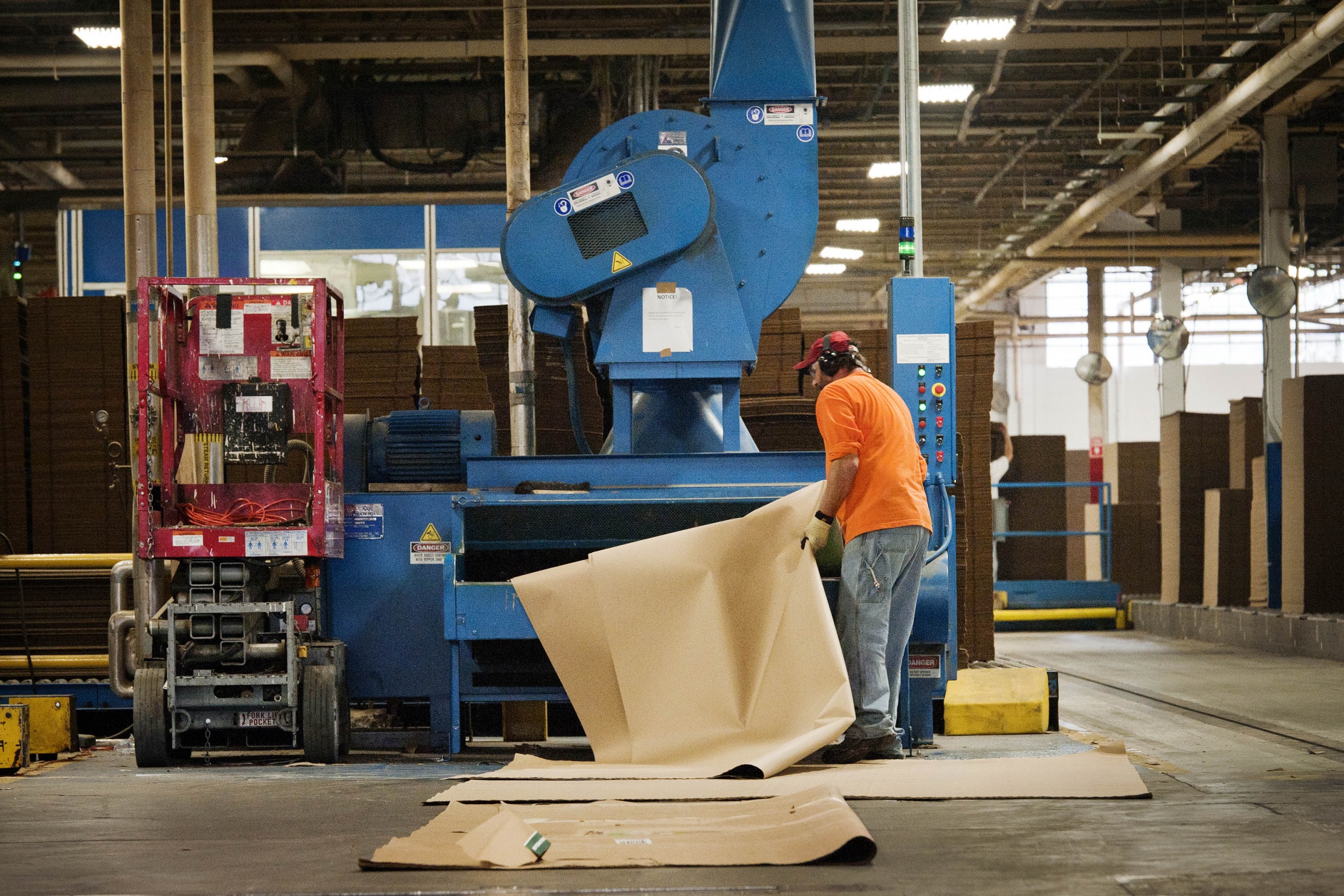 Suzano Approaches International Paper on Bid, Reuters Says - Bloomberg