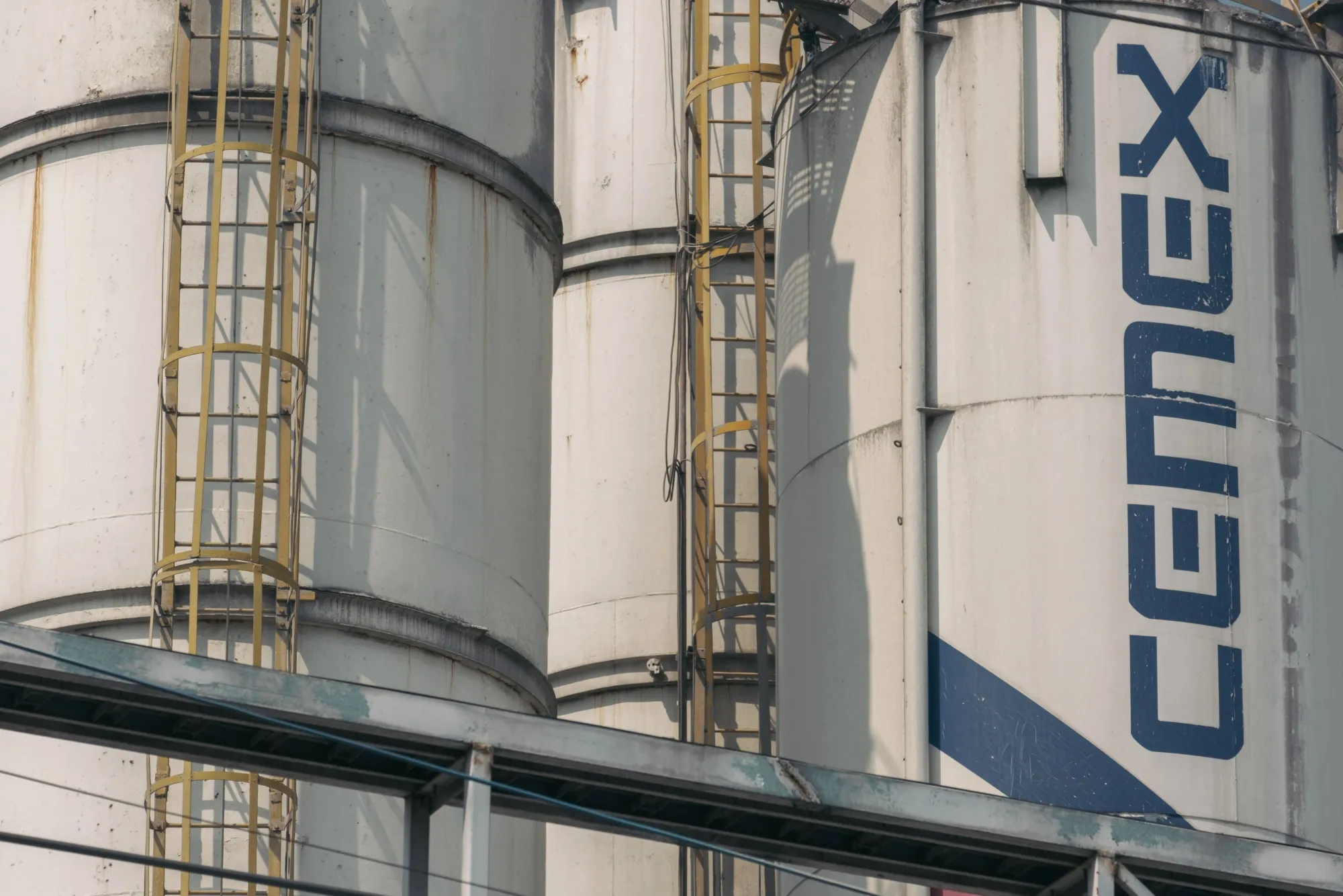 Cemex dice que ingreso a puerto de Vulcan siguió orden judicial - Bloomberg