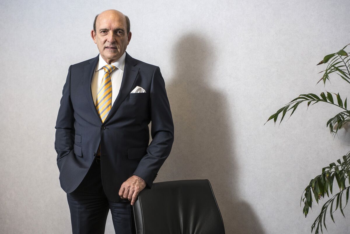 Imperial CEO Sees Split at Risk From South African Turmoil - Bloomberg