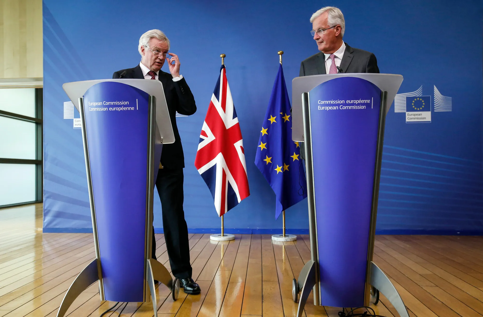 The EU Isn’t Bothered About David Davis Resigning - Bloomberg