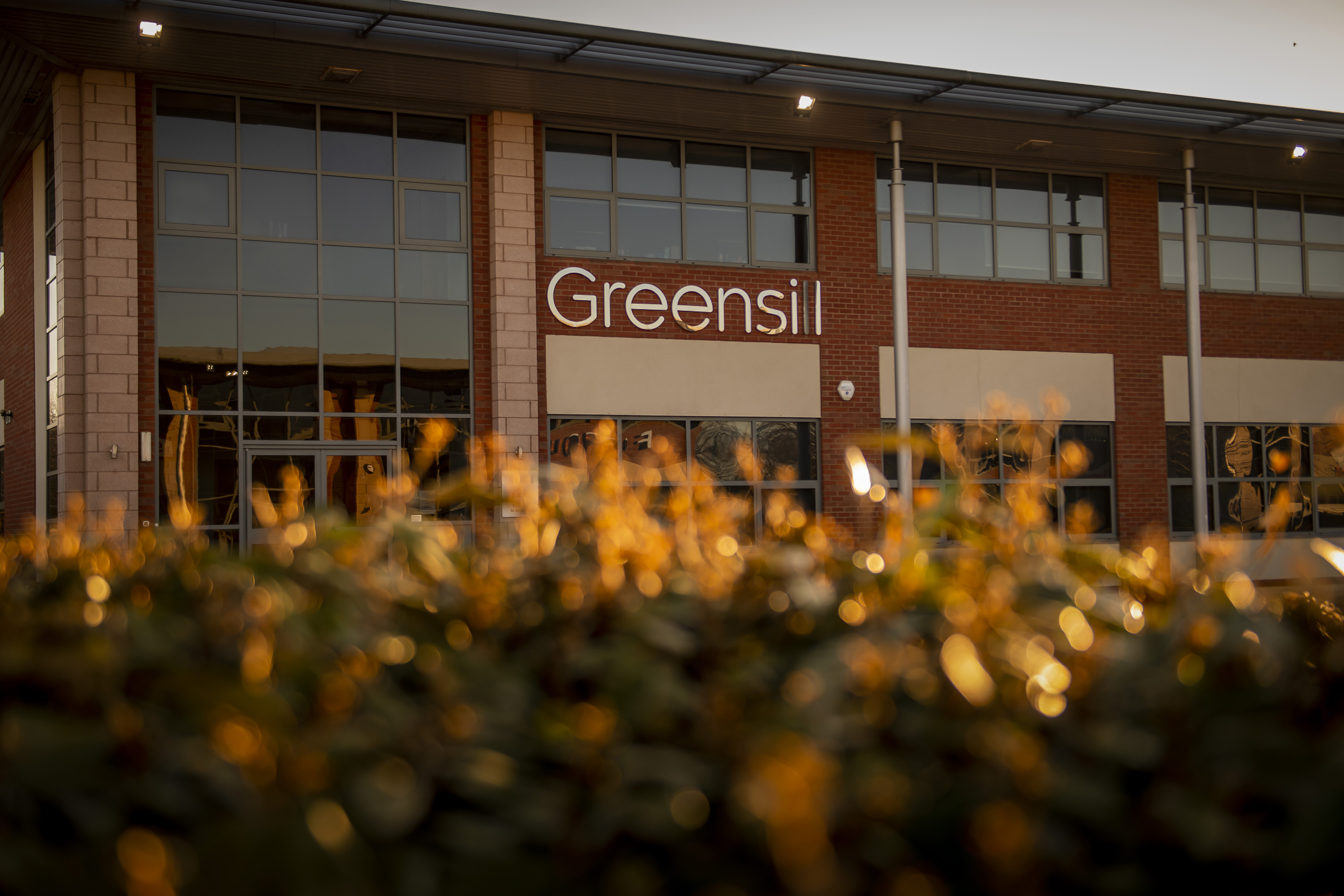 Greensill Sued by Hundreds of Former Employees Over Collapse, Job ...