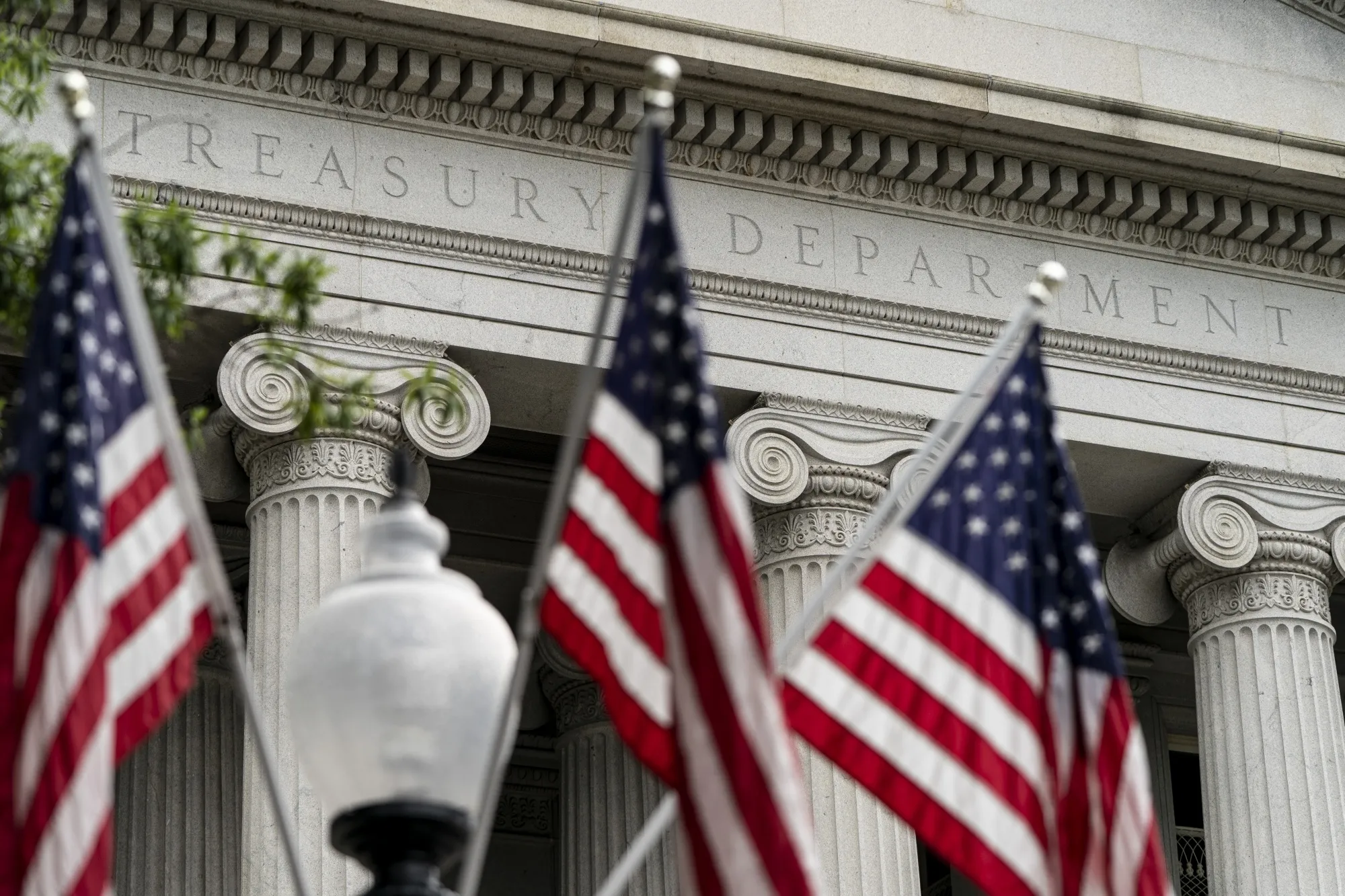 Treasury Tsunami Has New Power to Lift Yields, Barclays Says - Bloomberg