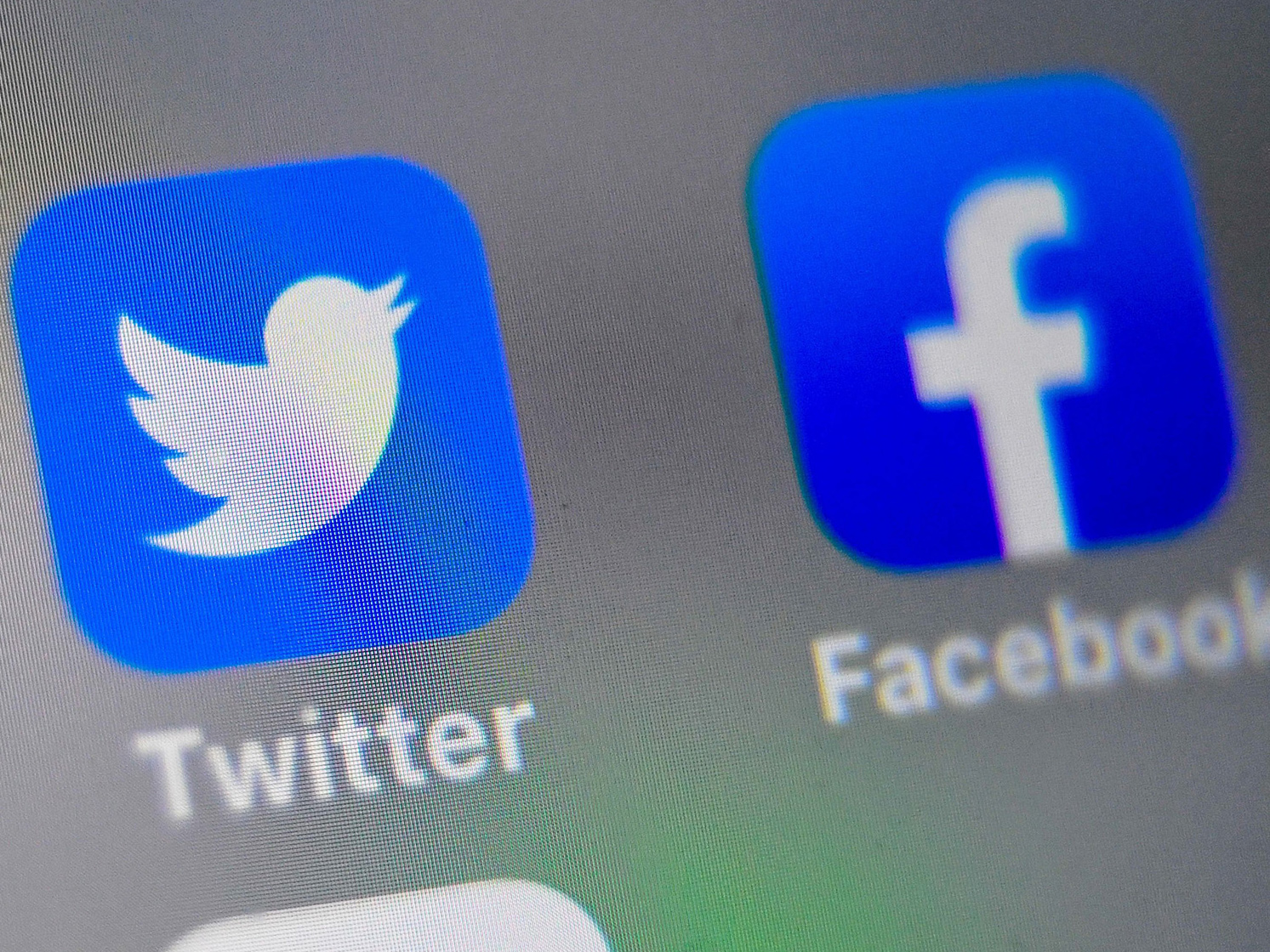Facebook, Twitter Undo Changes Meant to Curb Vote Misinformation ...