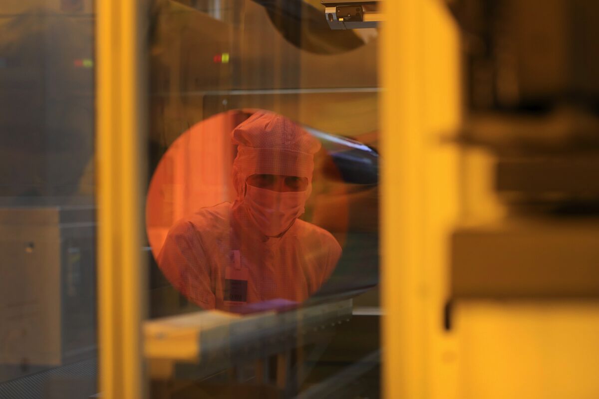 Japan, US Collaborating on Next-Generation Chips, Nishimura Says ... Japan, US Collaborating on Next-Generation Chips, Nishimura Says ...