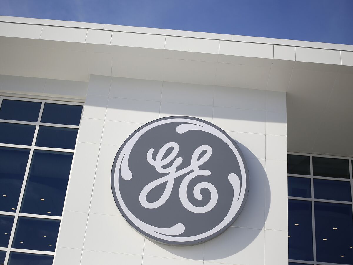 GE Retiree Returns to Company to Boost New Power Unit - Bloomberg