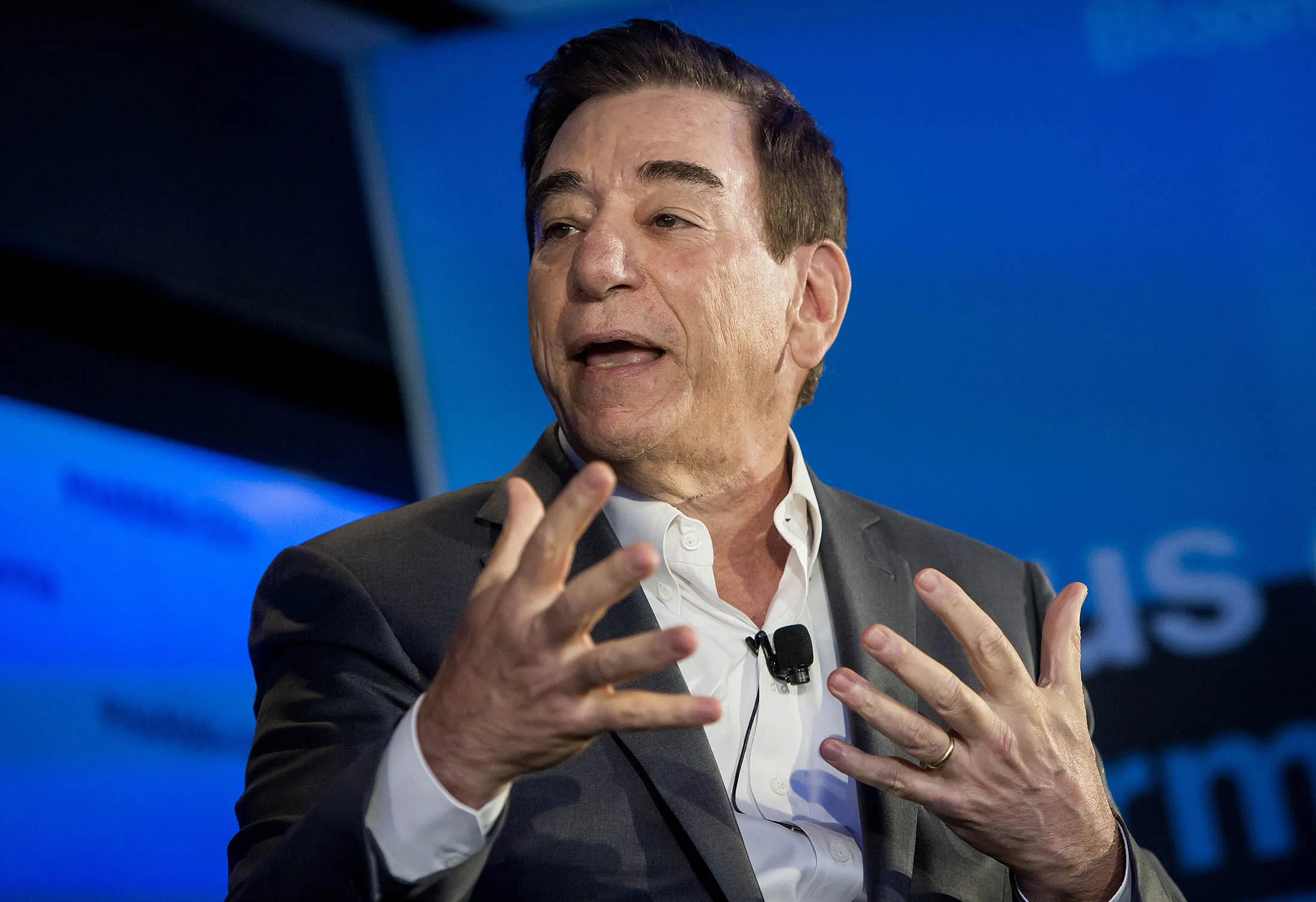 Patent Move Was ‘Nuts,’ Regeneron CEO Tells Allergan Chief - Bloomberg