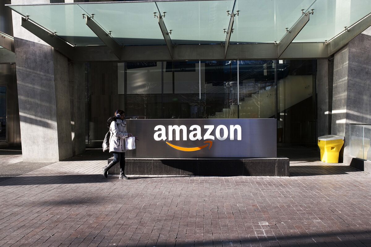Amazon ‘Abuse of Dominance’ Concerns Trigger Probe in Canada - Bloomberg