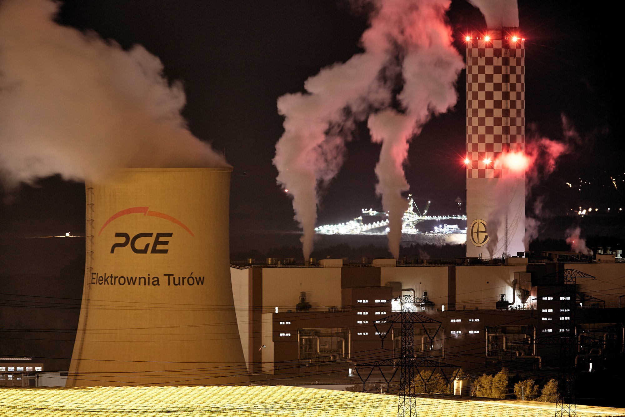 Poland PGE May Avoid Power Plant Halt as Czechs Set to Drop EU ...