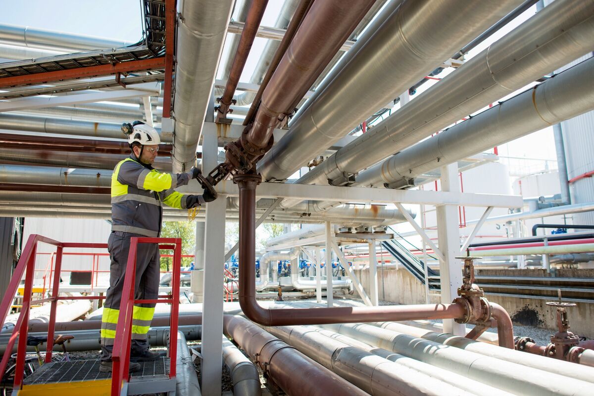 Crude Oil Price Steadies After Tumbling Below $100 on Concerns Over ...