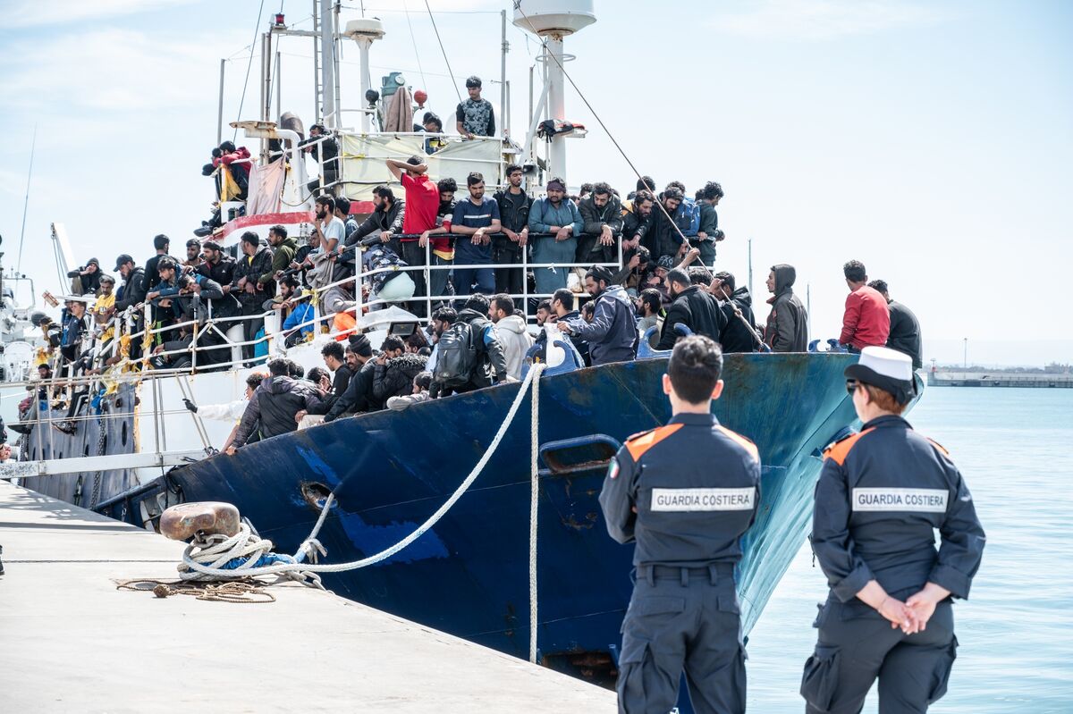 More than 1,400 migrants are rescued from overcrowded boats off ...
