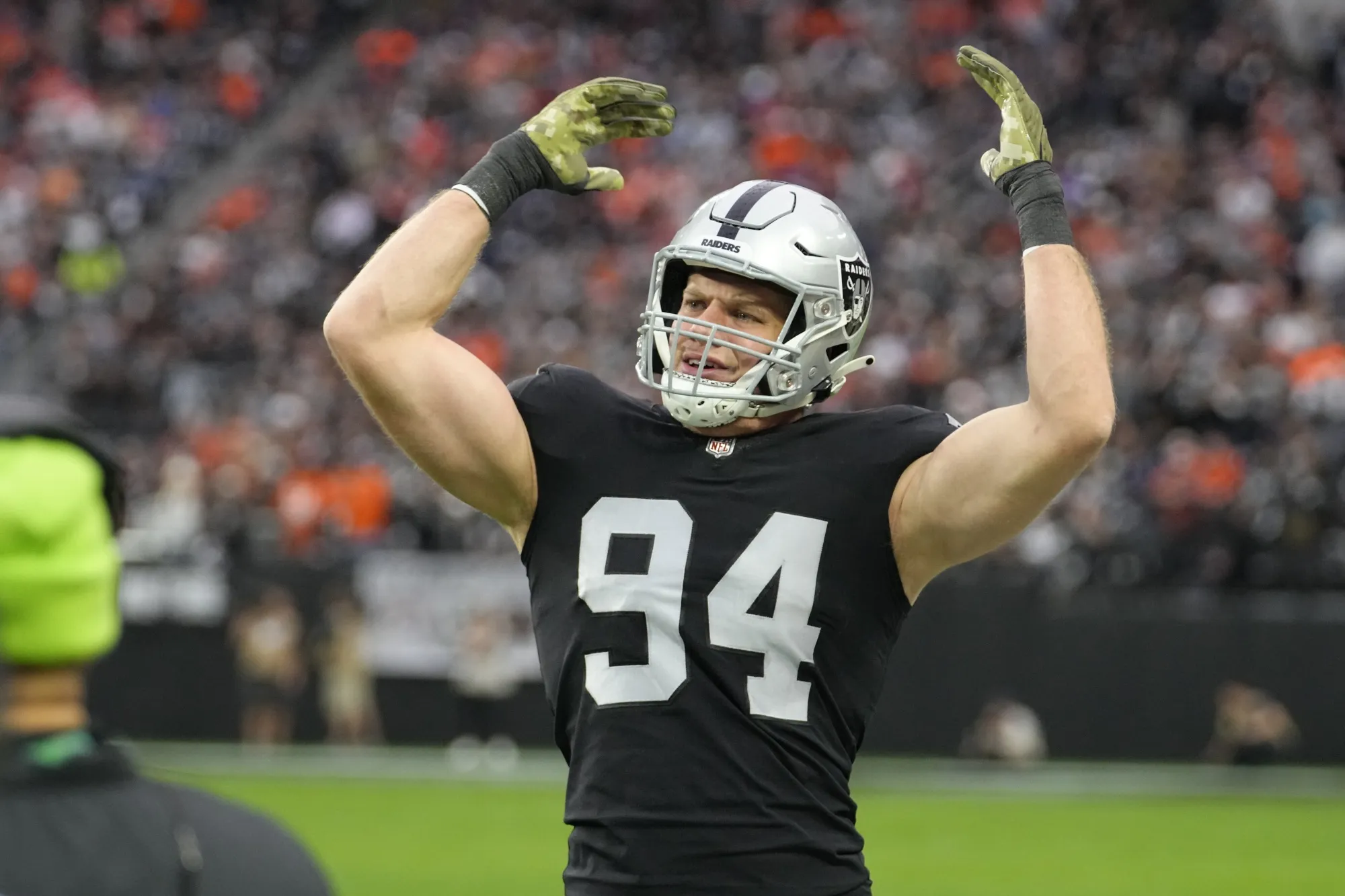 Carl Nassib, first openly gay player to play in NFL games, announces his retirement - Bloomberg