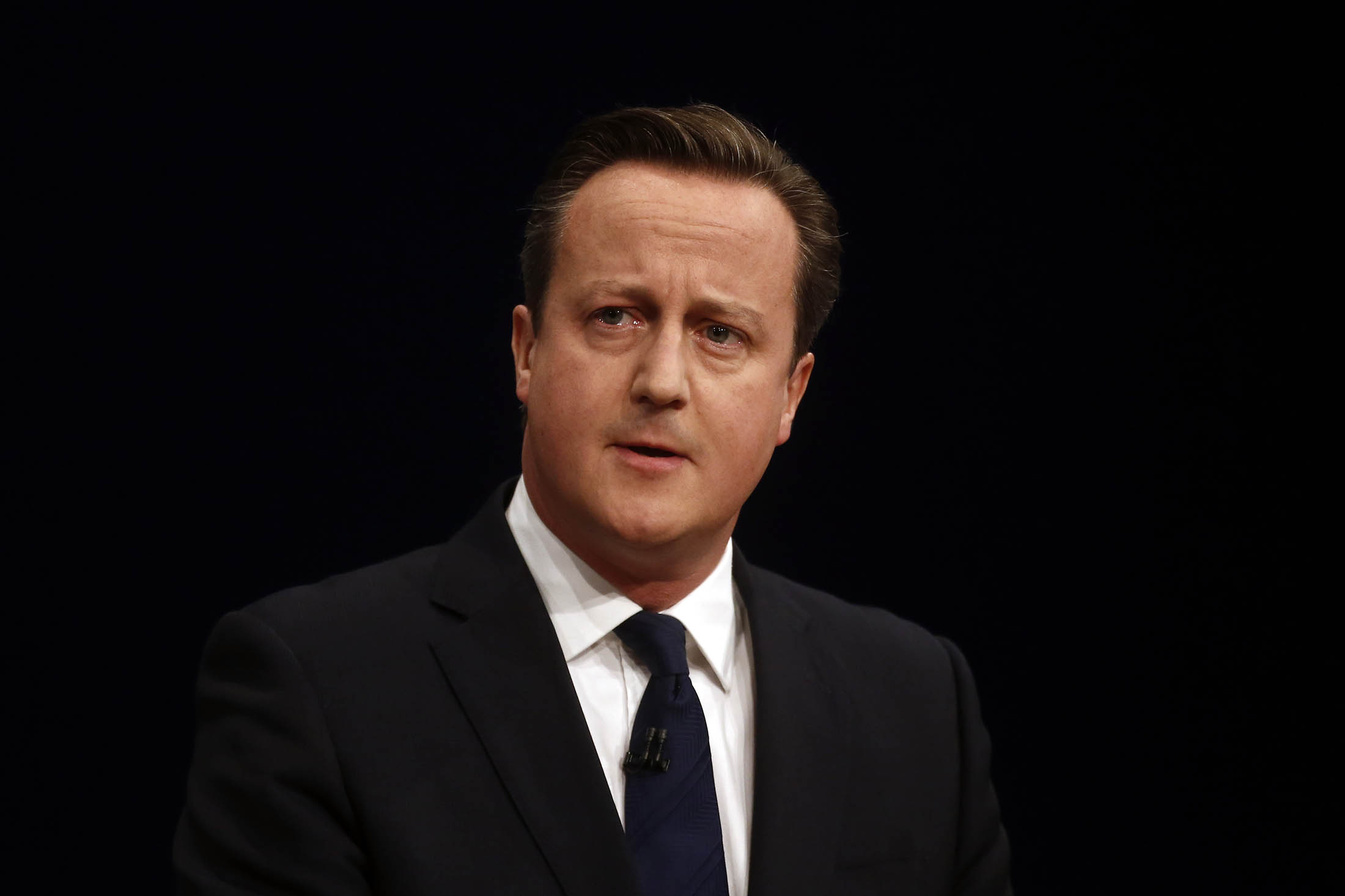 Cameron Defeated on Plan to Expand U.K. Sunday Store Opening - Bloomberg