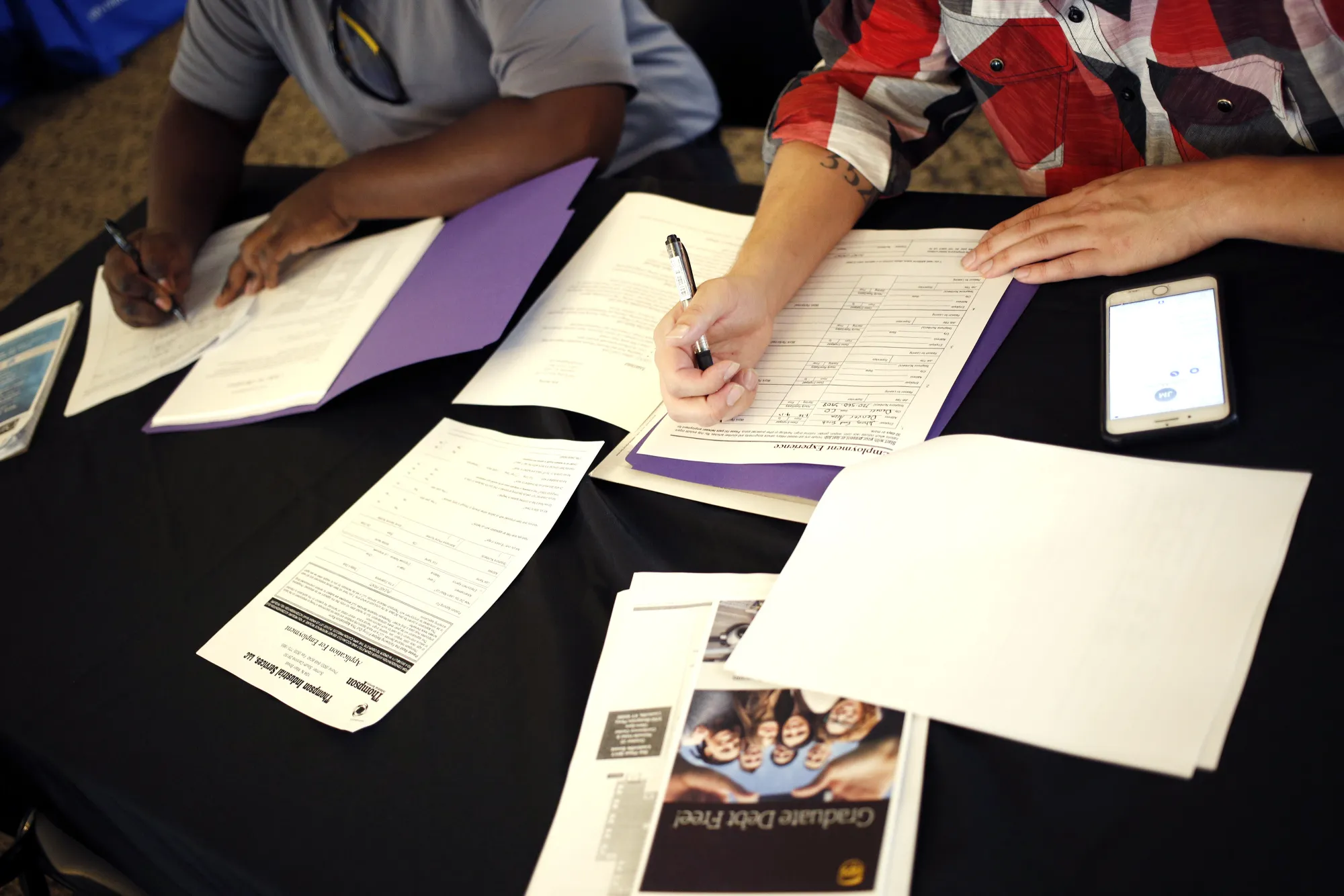 U.S. Job Openings Decreased in November to Almost Two-Year Low - Bloomberg