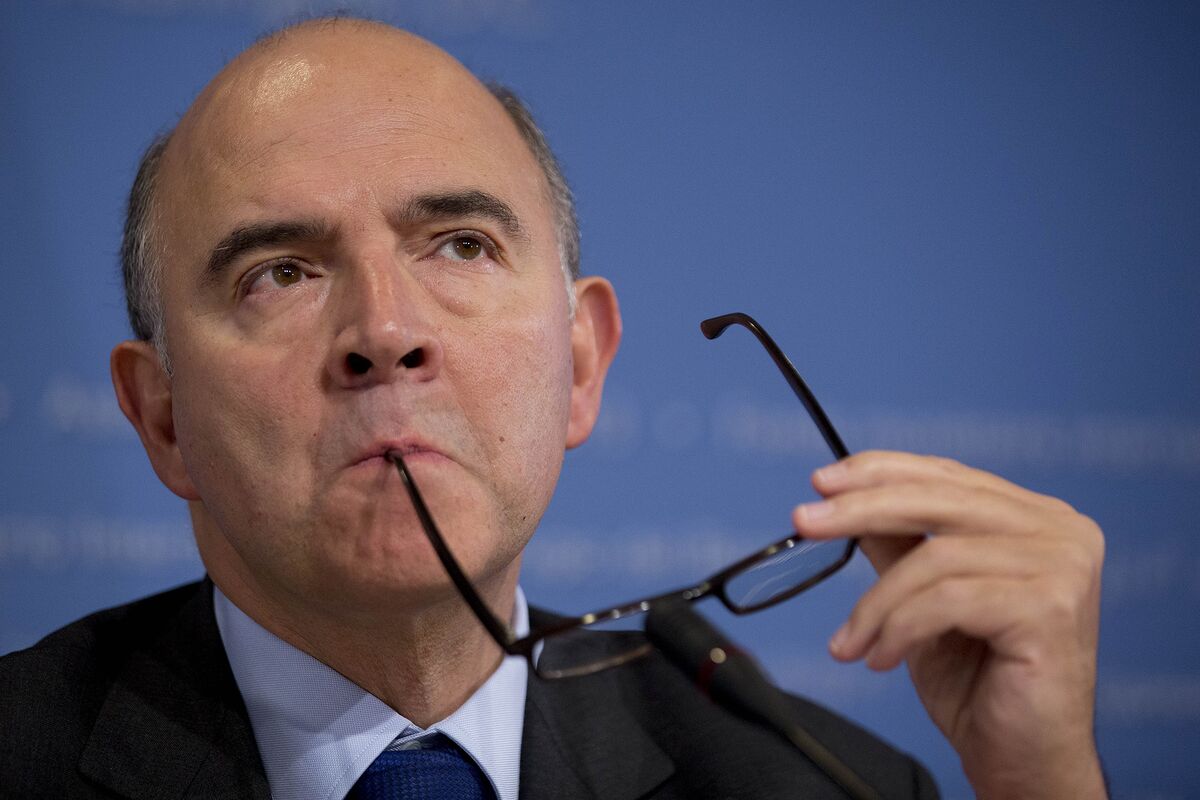 EU Raises Growth Forecasts, Cuts Inflation Outlook - Bloomberg EU Raises Growth Forecasts, Cuts Inflation Outlook - Bloomberg