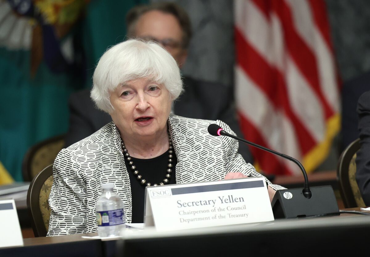 Janet Yellen Reiterates View US Inflation Can Ease Without Hurting ...