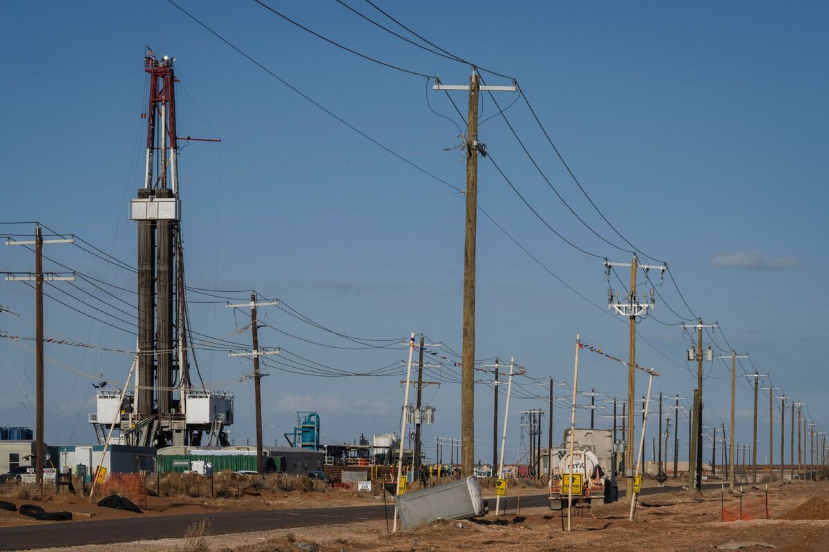 US Shale Stays in the Money Despite Oil Price Drop - Bloomberg