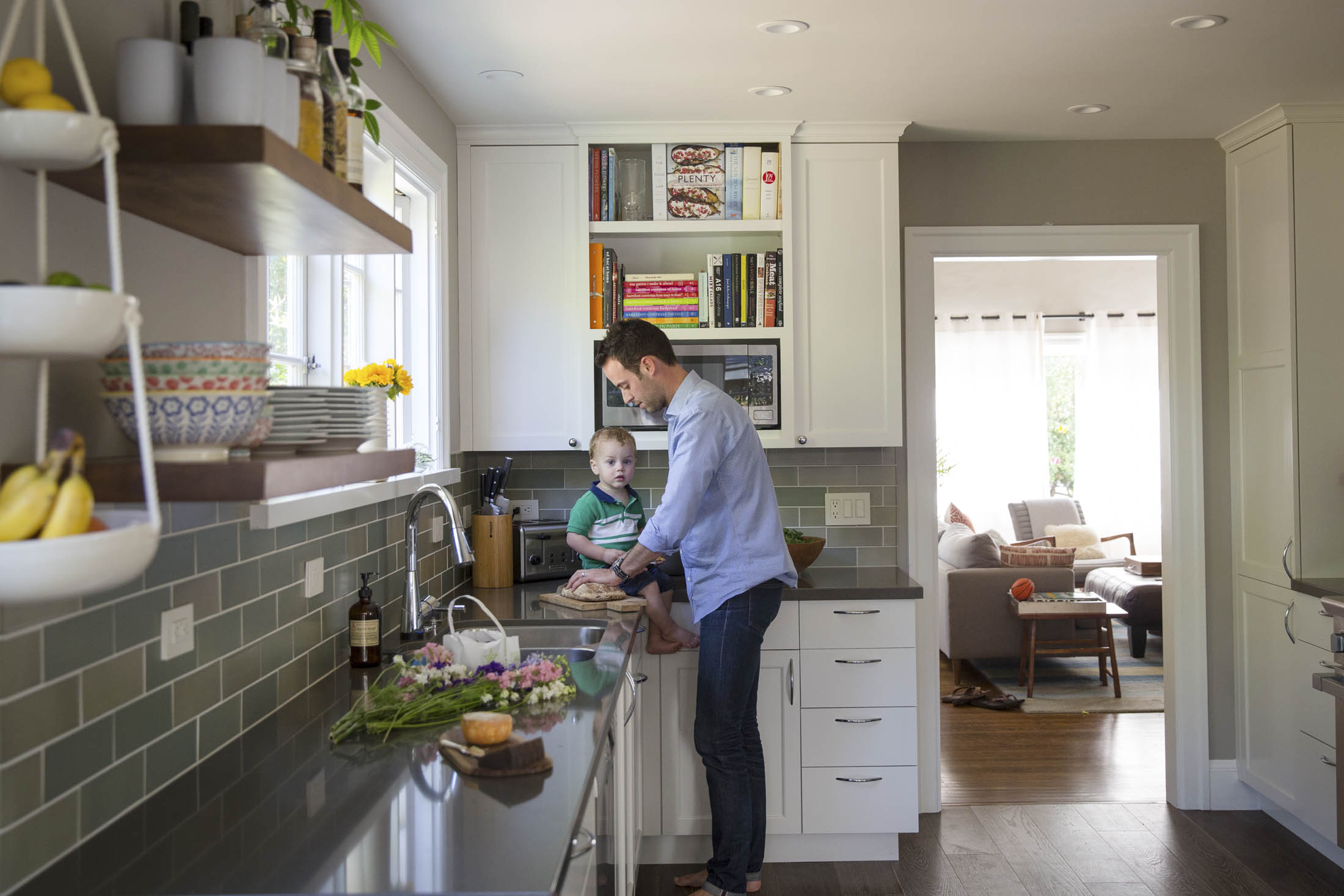 In the Kitchen With Good Eggs CEO Bentley Hall - Bloomberg