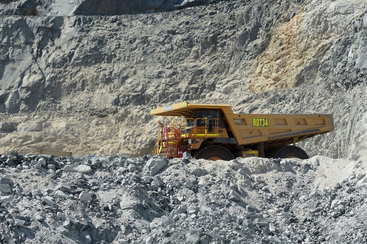 Lithium Futures Gather Momentum Amid EV Battery Metals Boom - Bloomberg