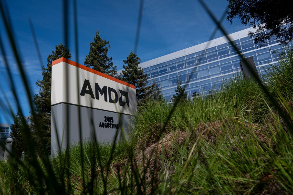 AMD (AMD) Earnings Deliver Upbeat Sales Forecast as It Shifts Into AI ...