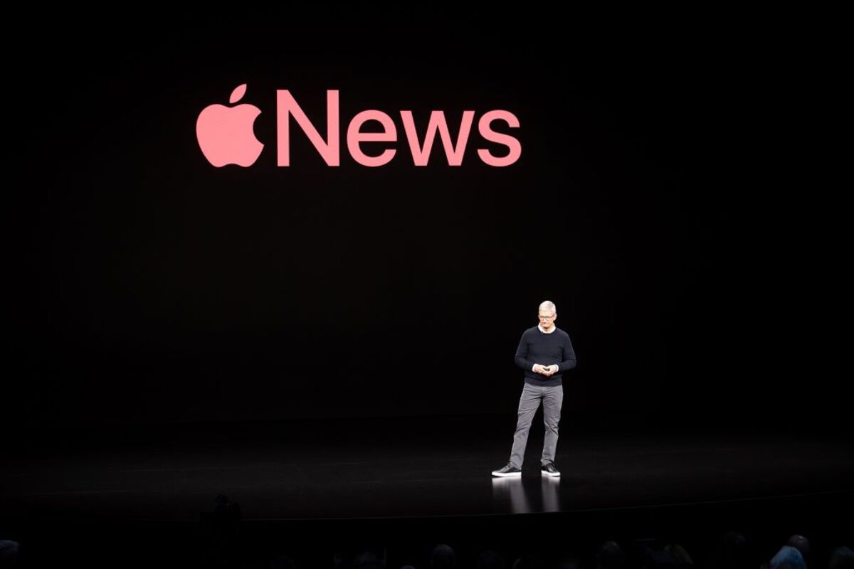 Apple (AAPL) Video App Opens to Other Platforms But Not Google - Bloomberg