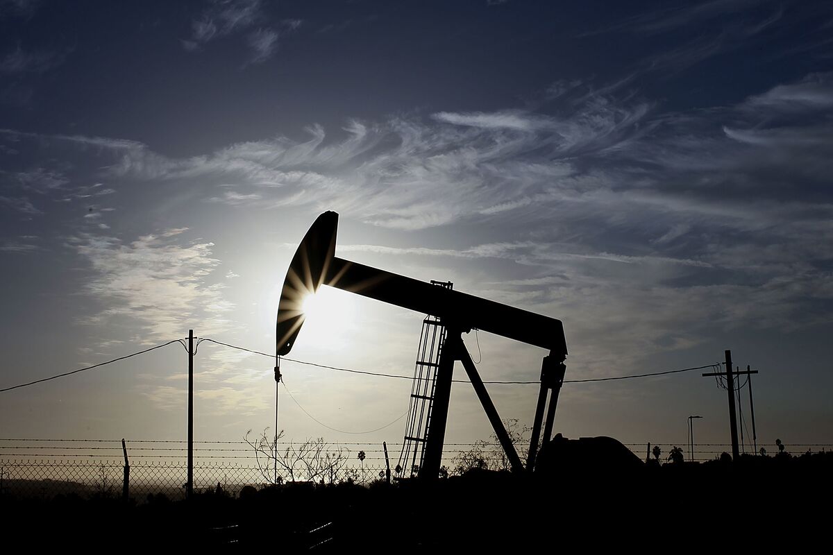 Negative Oil Prices Point to a Deepening Global Crisis - Bloomberg