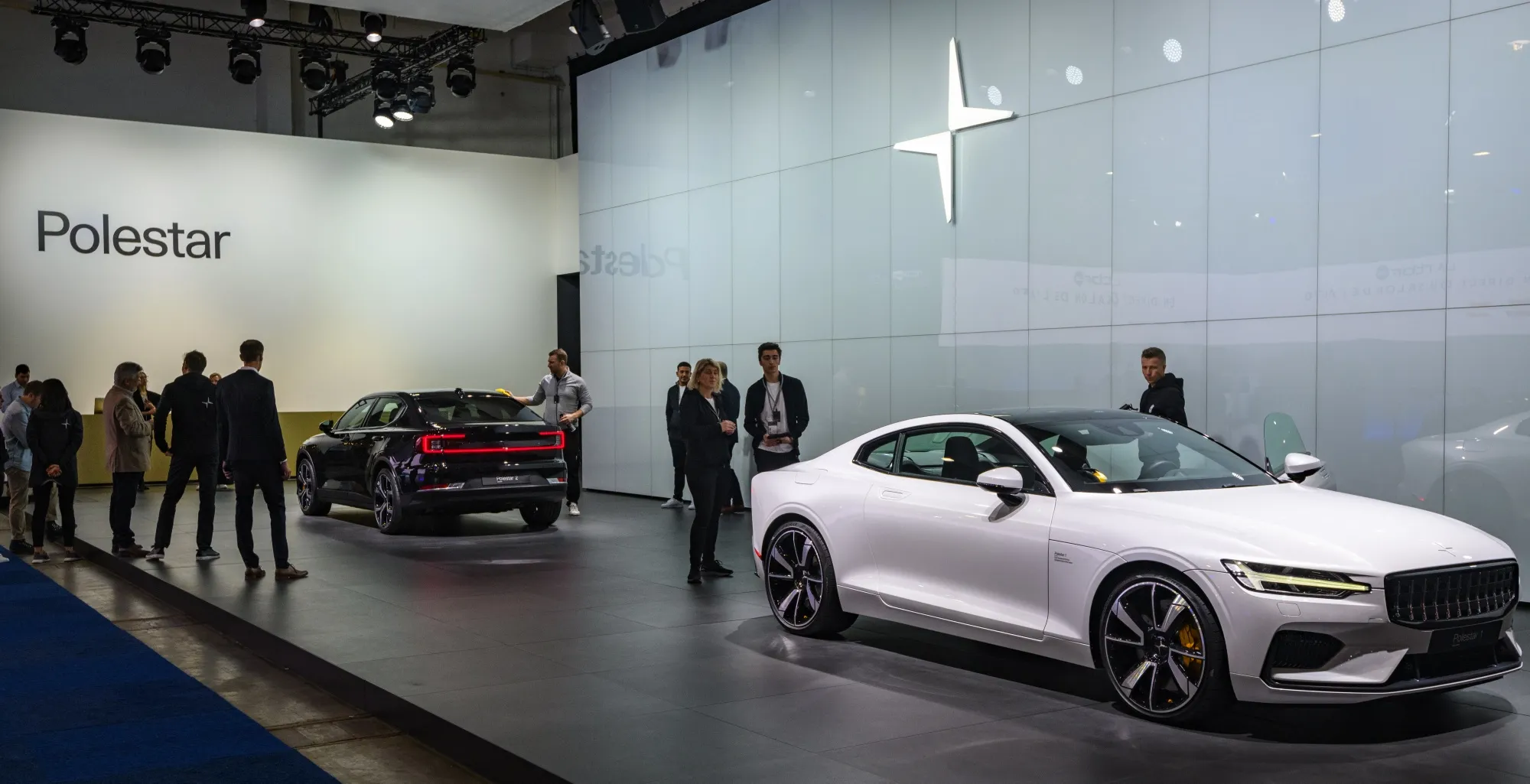 Electric Vehicles: Volvo Swerves to Avoid a Car Crash At Polestar $PSNY ...