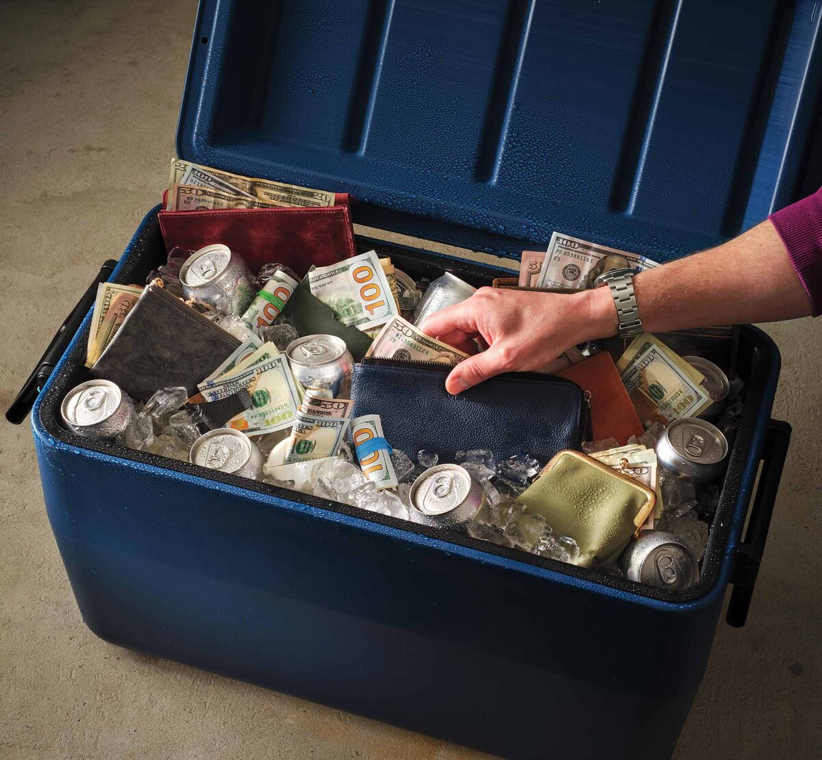 Investors Keep Cash Cool in Money Markets Even as Stocks Surge - Bloomberg