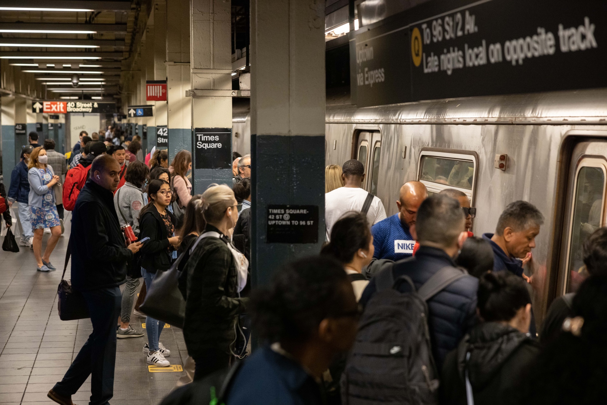 NYC Transit Network Gets Positive Outlook from Moody’s - Bloomberg