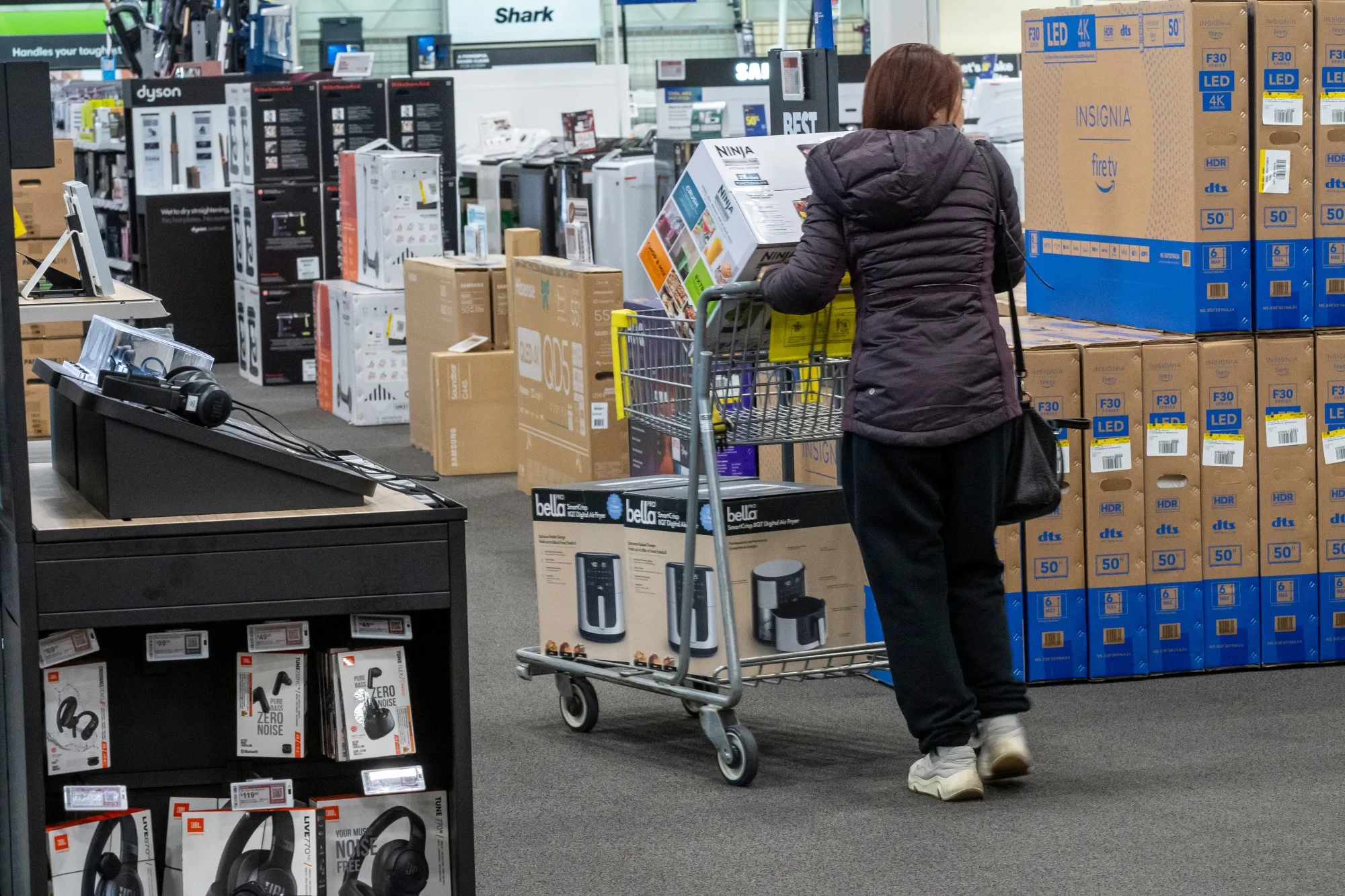 Best Buy (BBY) Stock Falls After Trimming Outlook on Hit From Tariffs ...