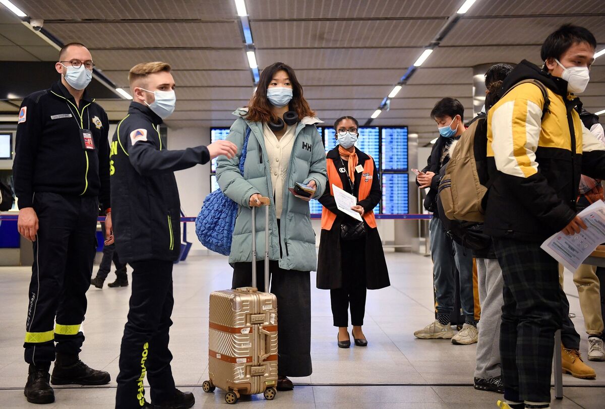 EU to Ease Covid Travel Restrictions for China Tourists as Outbreak Ebbs - Bloomberg