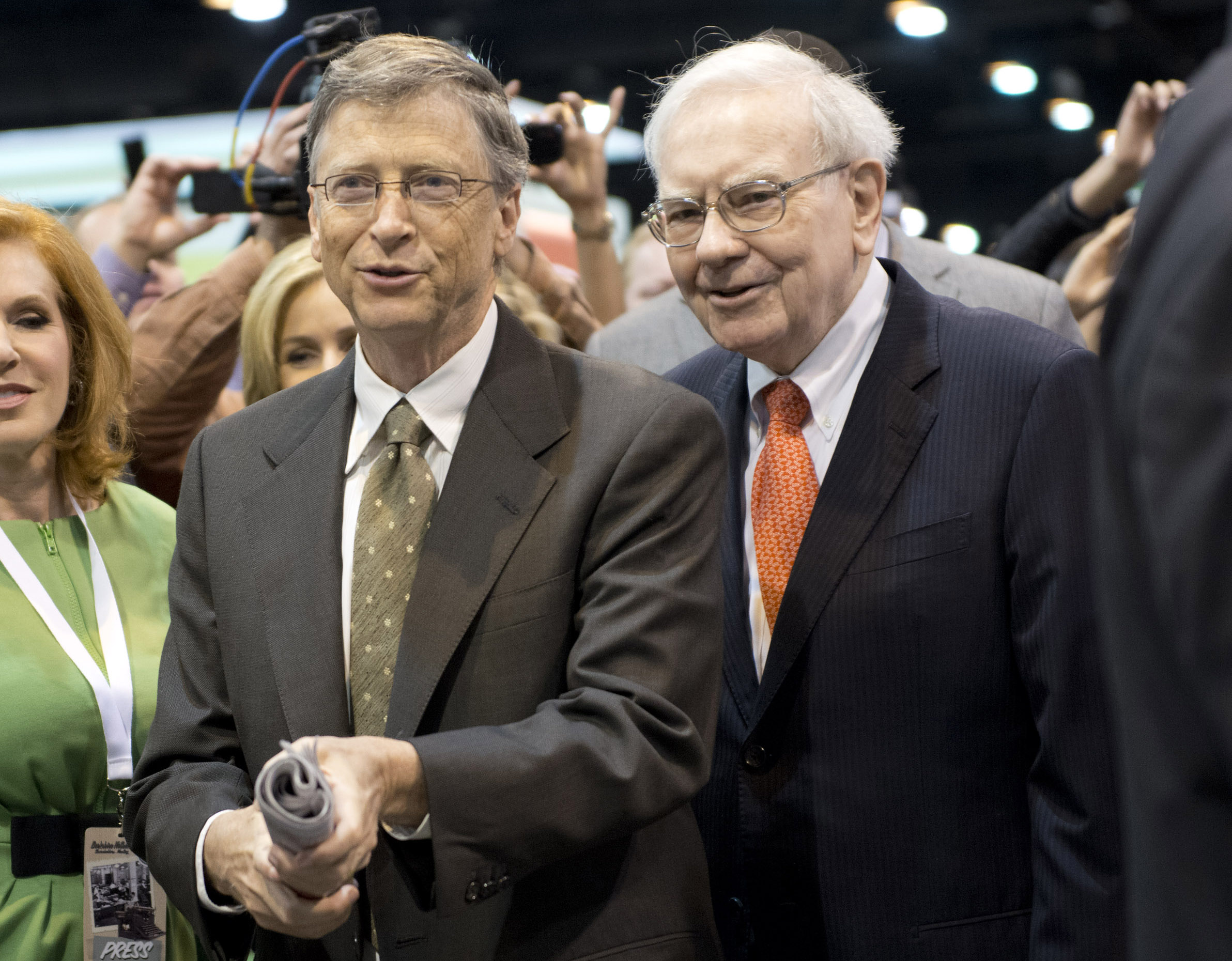 Berkshire Billionaire Found With More Shares Than Gates - Bloomberg