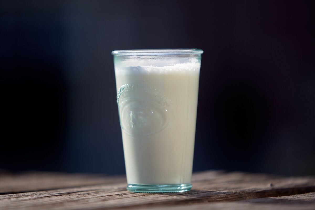 Is Raw Milk Safe? Trend for Unpasteurized Dairy Puts Kids at Risk ...