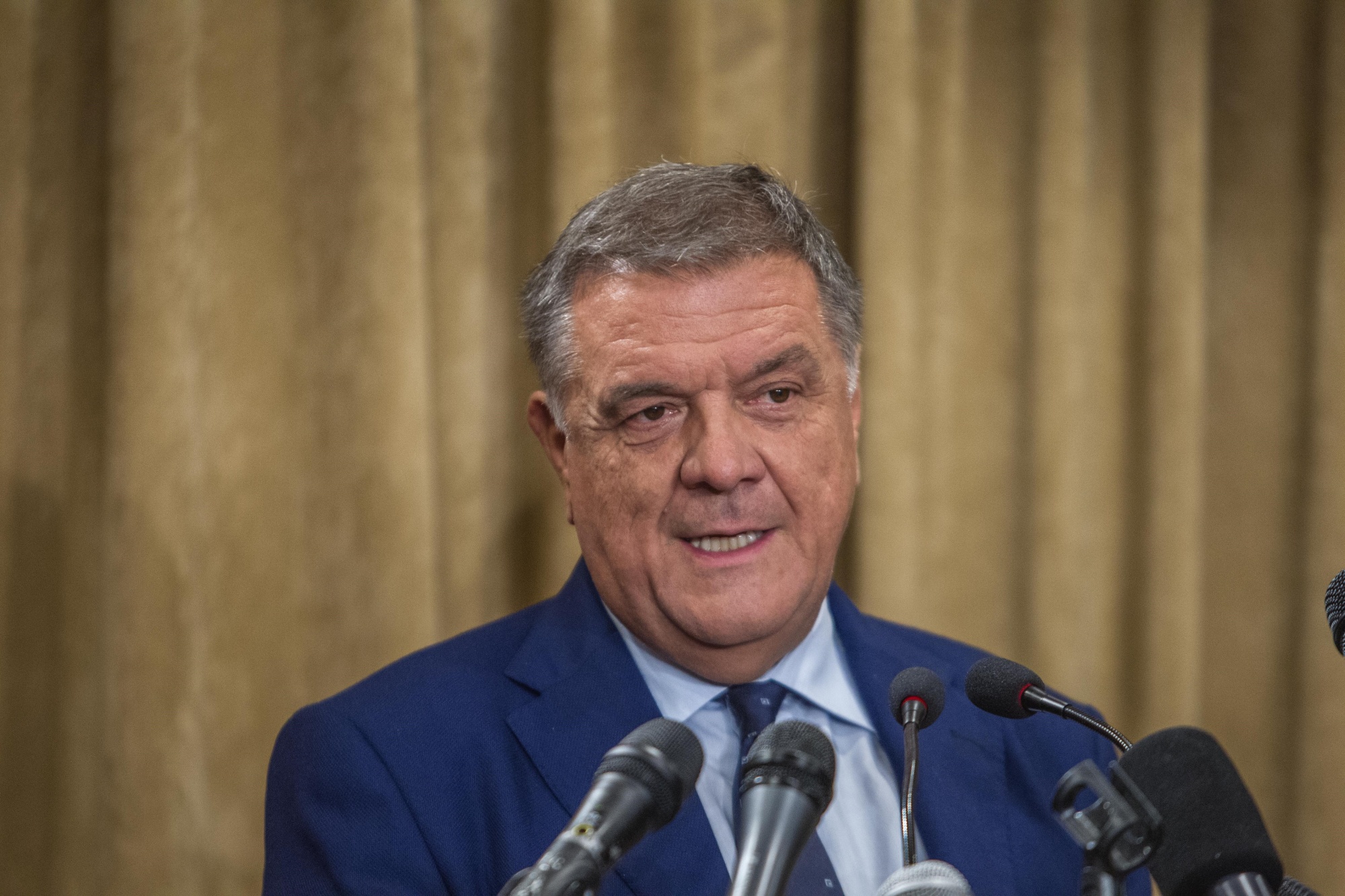 Ex-EU Lawmaker in Qatar Scandal to Tell Prosecutors About Bribes ...