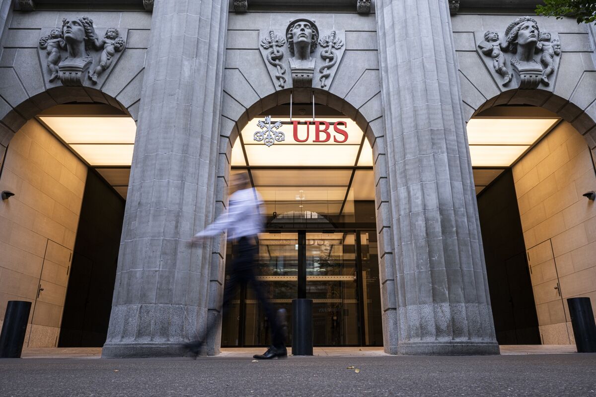 UBSは本社移転を模索、スイスが資本要求変えないなら－関係者 - Bloomberg