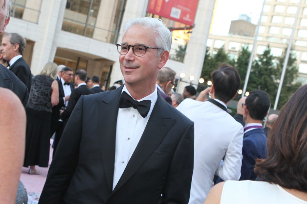 BNY Mellon CEO Sees Tradition Upended at Ballet's Fashion Night - Bloomberg