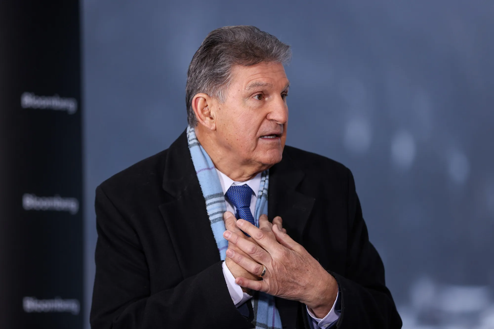 Manchin Says He Didn’t Know US, EU Lacked Free Trade Agreement - Bloomberg