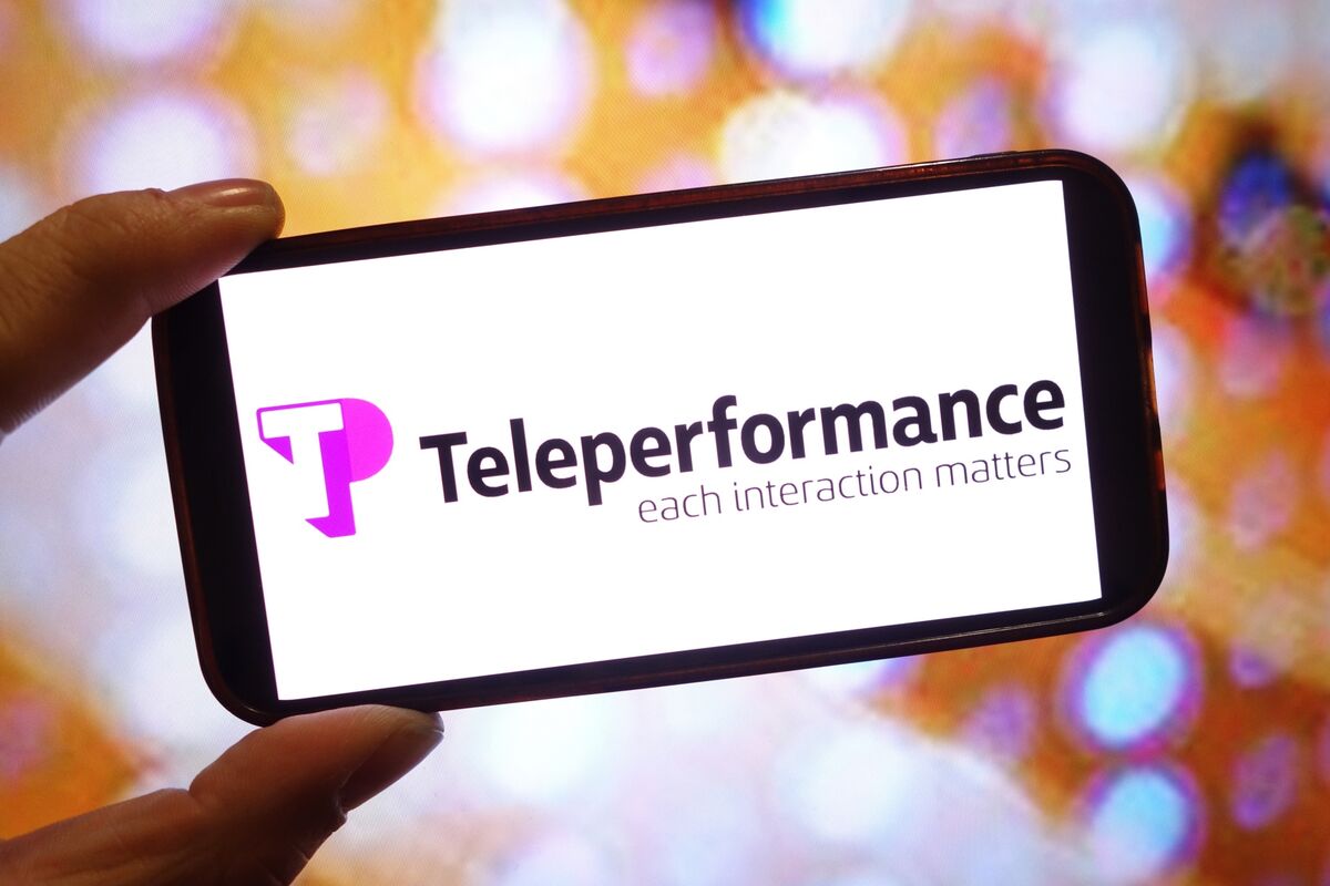Teleperformance Faces Rising Short Interest on AI Disruption Concerns ...