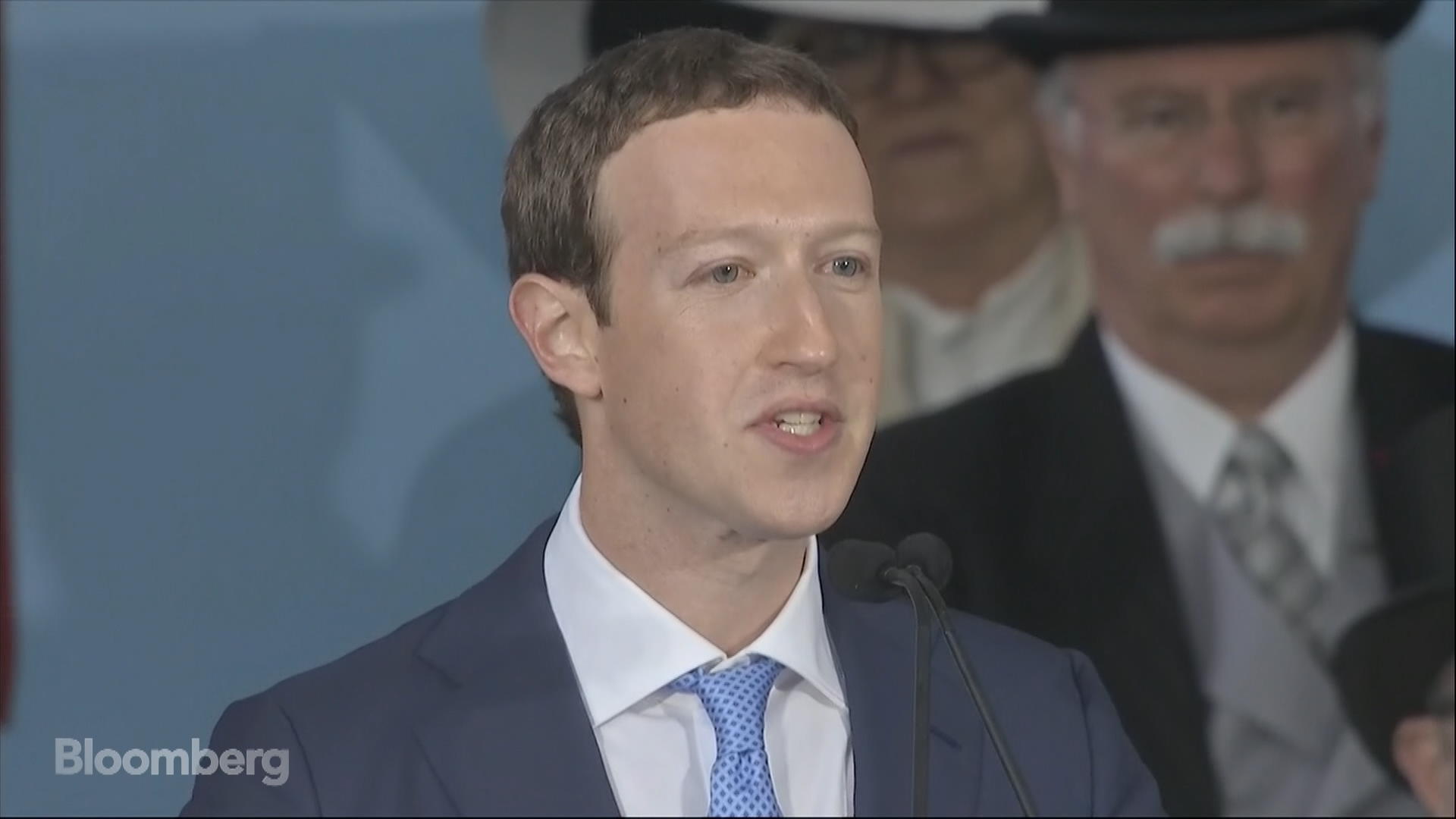 Zuckerberg Asks Harvard Grads to Fight Isolationism, Nationalism ...