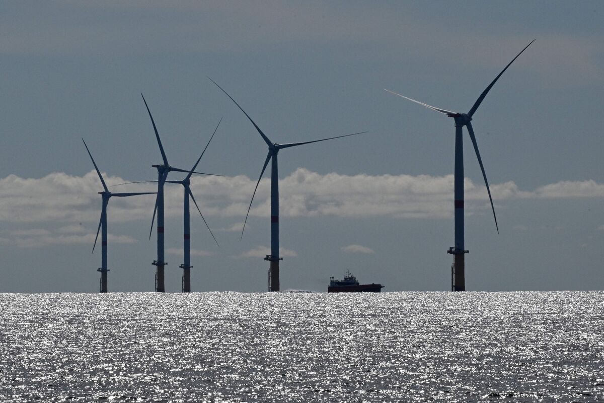 Californias Solar Problem Could Be Solved By Floating Wind Farms Trendradars
