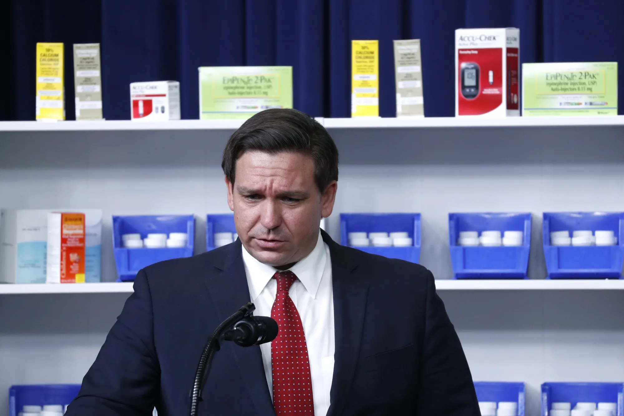 DeSantis Rekindles His Love for Florida’s Virus Positivity Rate - Bloomberg