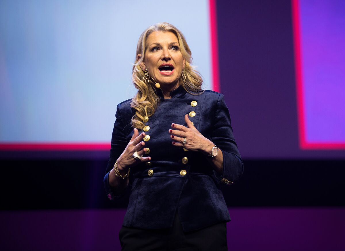 Weight Watchers Awards CEO Mindy Grossman $33.4 Million - Bloomberg
