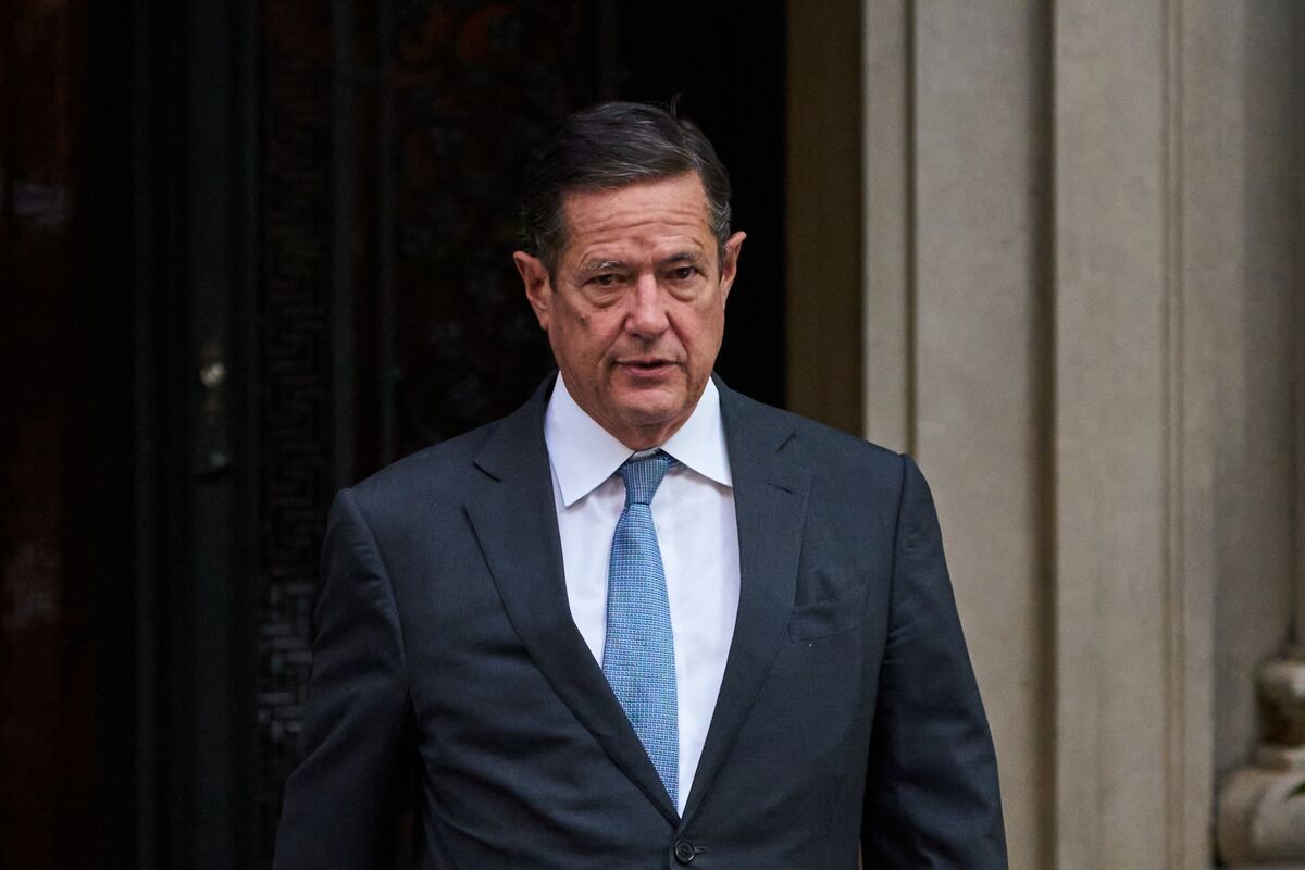 Jeffrey Epstein Used Jes Staley’s Daughter to Contact Ex-Barclays Chief ...
