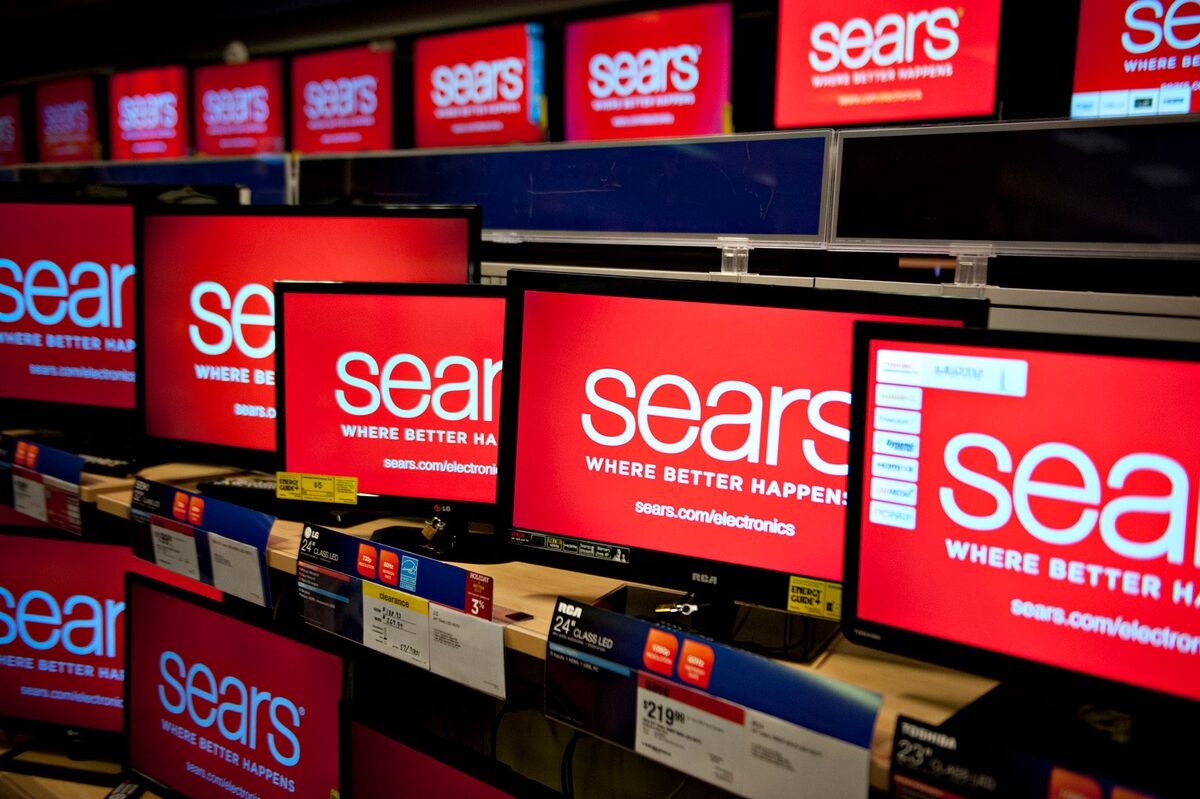 Jobs, Jobs, Jobs: Why Lampert's Bid Won Contest for Sears - Bloomberg