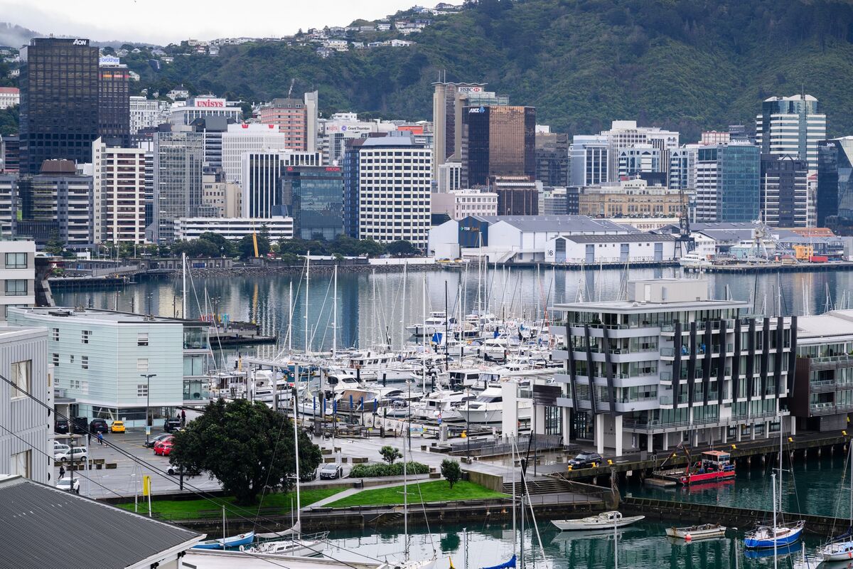 New Zealand Treasury Urges Fiscal Reforms to Prevent Debt Surge - Bloomberg