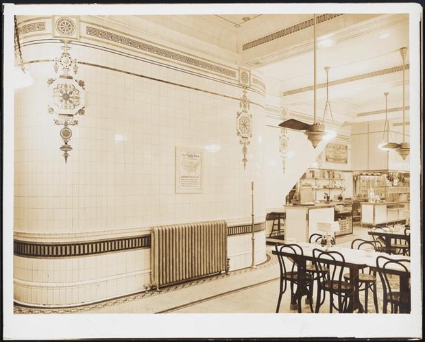 How the Pioneering Childs Restaurant Chain Built an Empire Based on ...