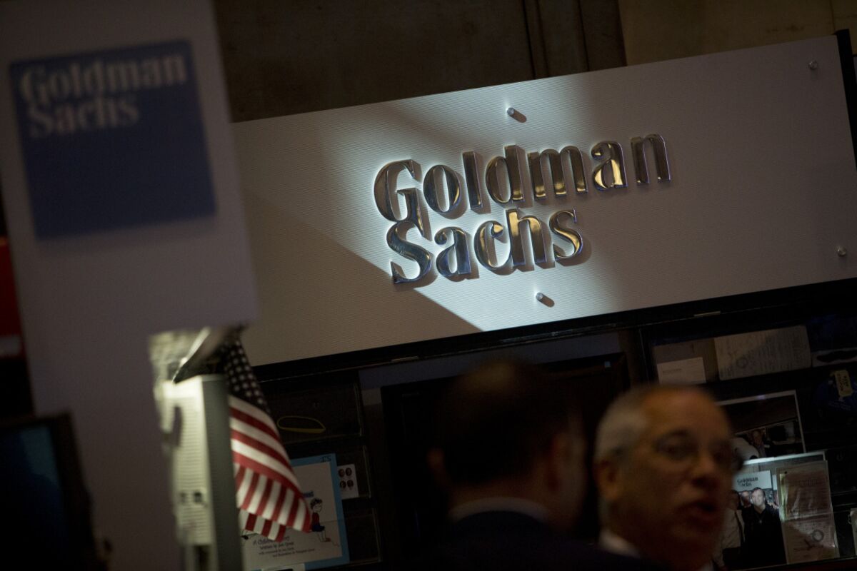 Goldman Offers Glimmer of Optimism on Credit as Market Zigzags - Bloomberg