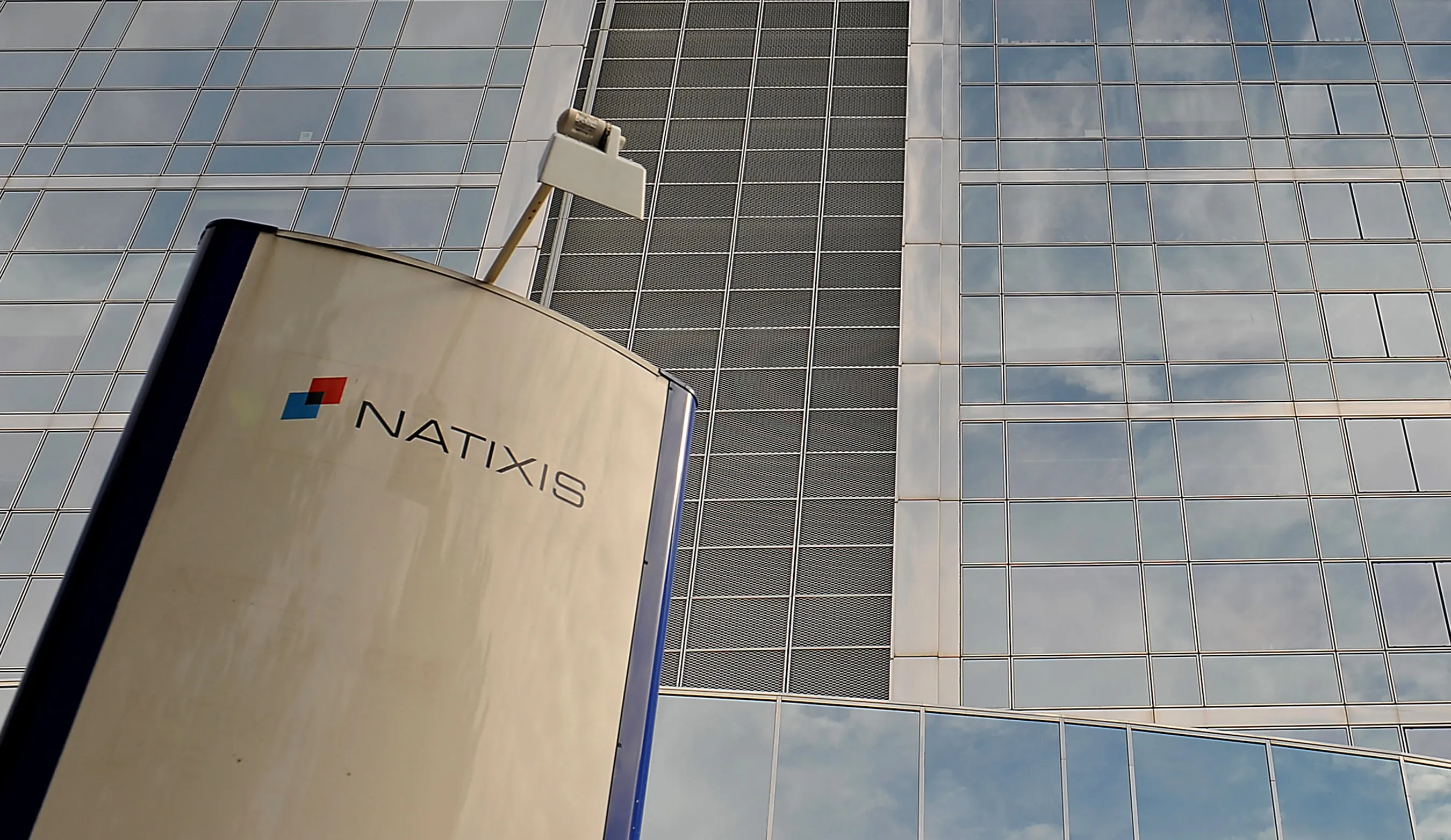 Natixis Said to Seek Sale of Korean Derivatives That Blew Up - Bloomberg